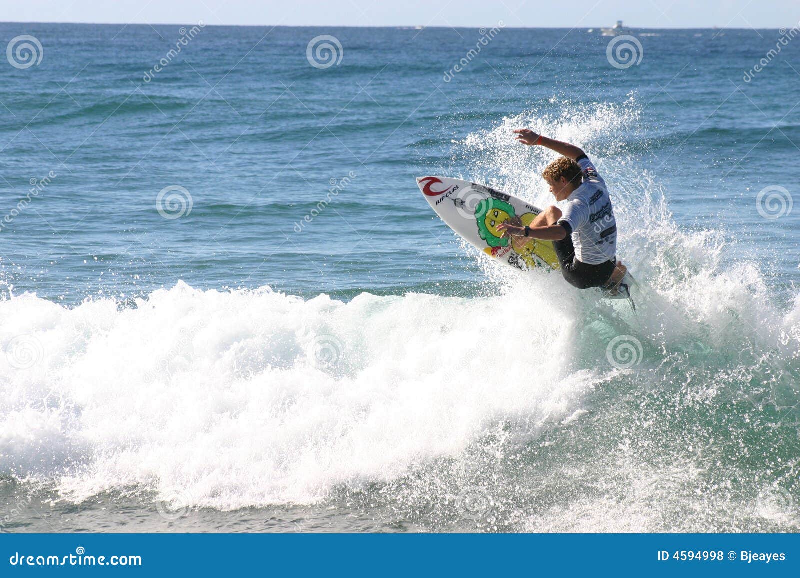 Surfista profissional foto de stock editorial. Imagem de dunn - 4594998