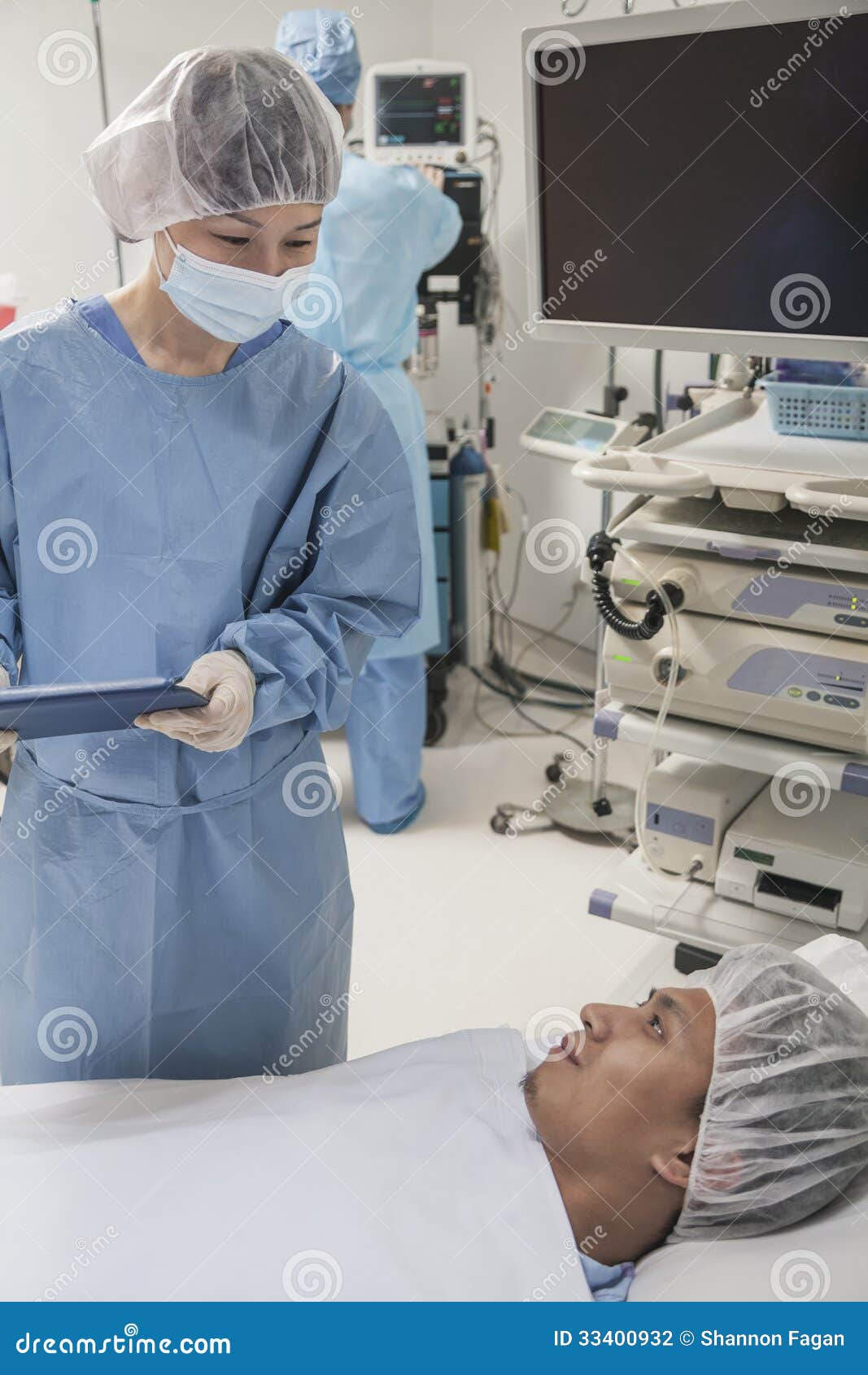Surgeon Consulting a Patient, Getting Ready for Surgery Stock Photo ...