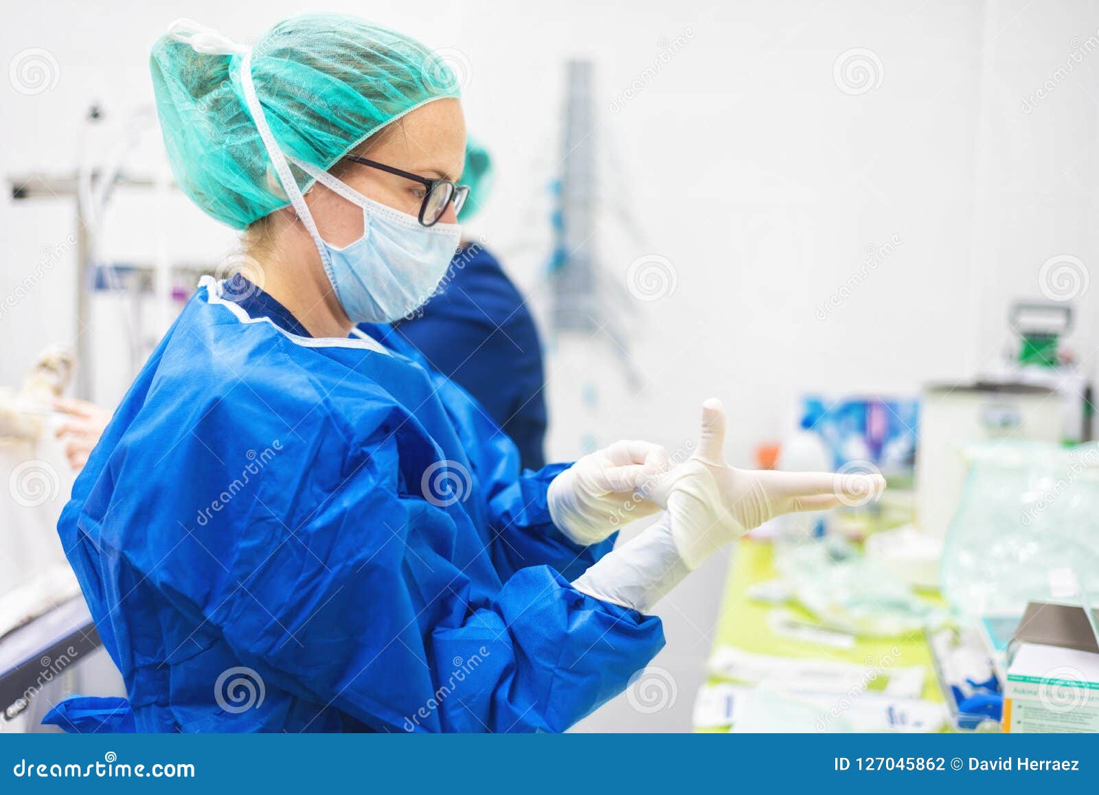 Surgeon Preparing for Surgery Stock Photo - Image of medical, forceps ...