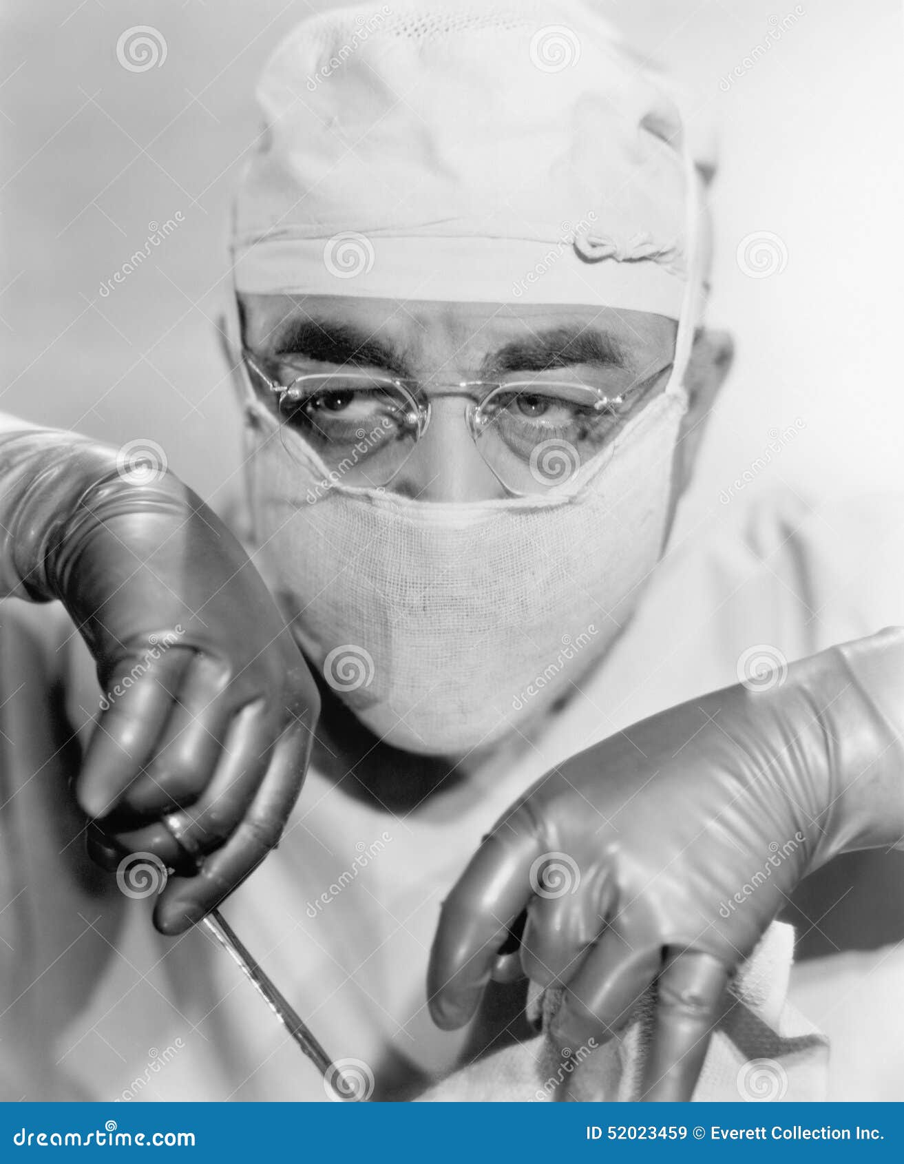 635 Surgeon No Mask Stock Photos - Free & Royalty-Free Stock Photos ...