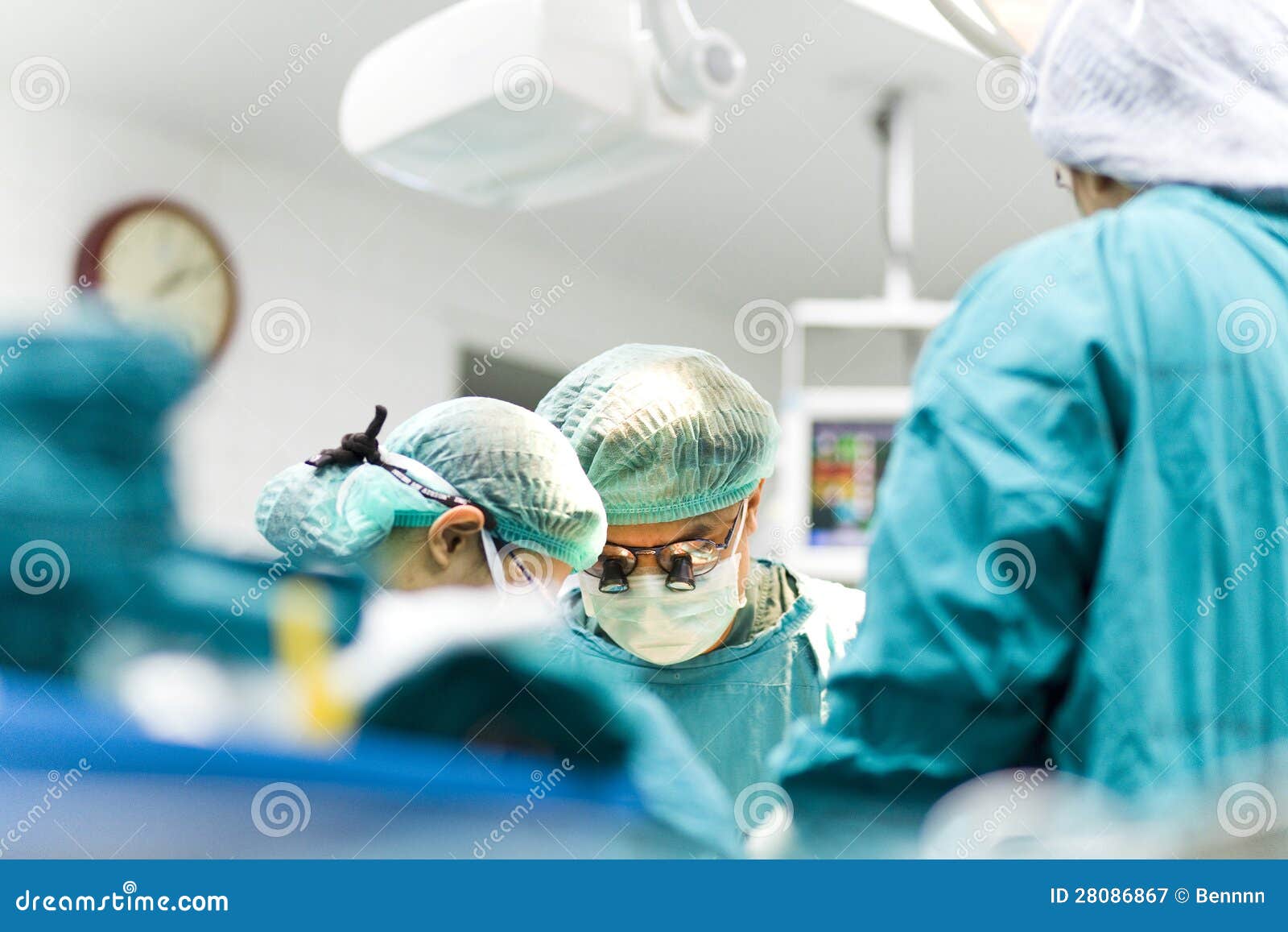 Surgeons in operative room editorial photography. Image of hygiene ...