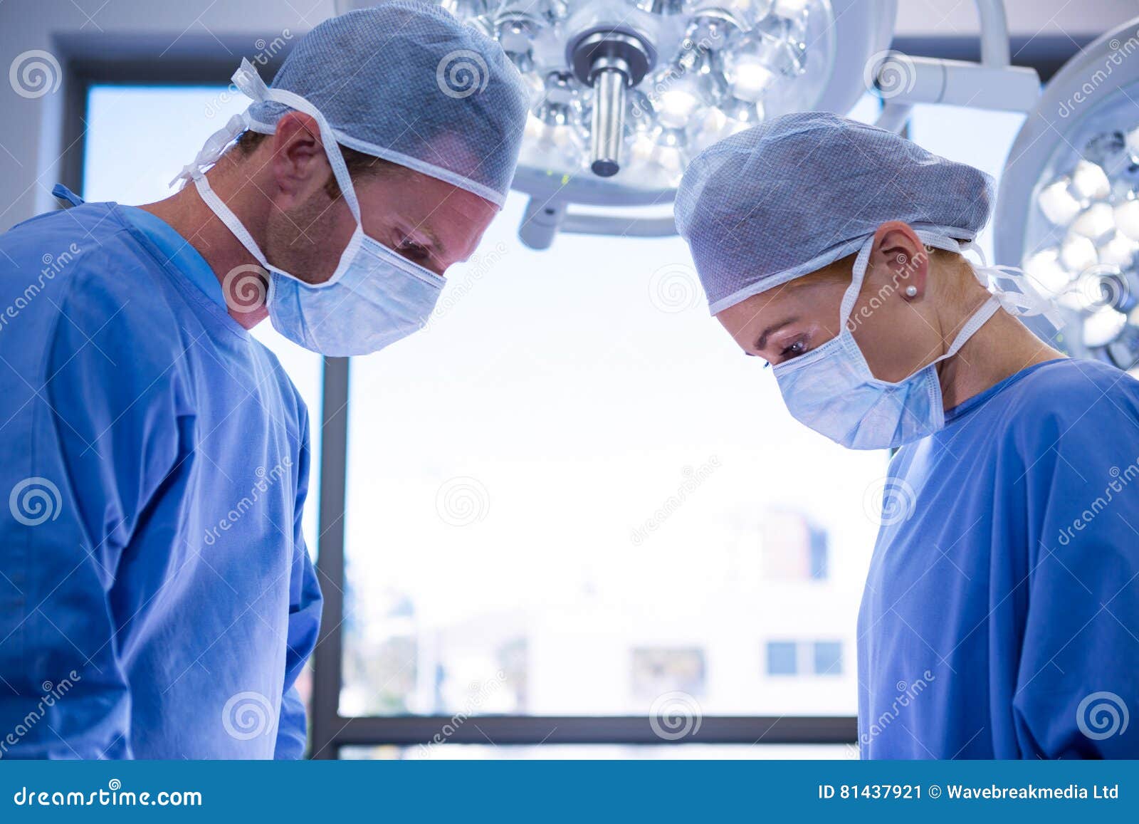 Surgeons Performing Operation in Operation Theater Stock Image - Image ...