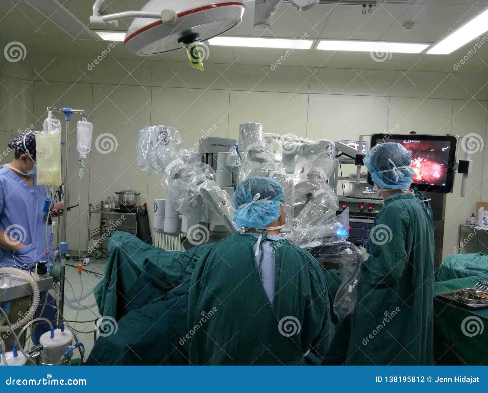 Surgery Using Da Vinci Machine Editorial Photography - Image of vinci ...