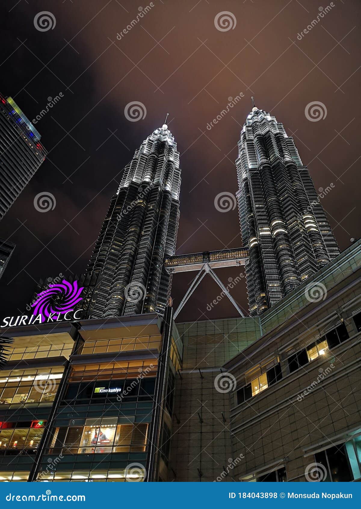 Suria KLCC Malaysia editorial stock photo. Image of night - 184043898