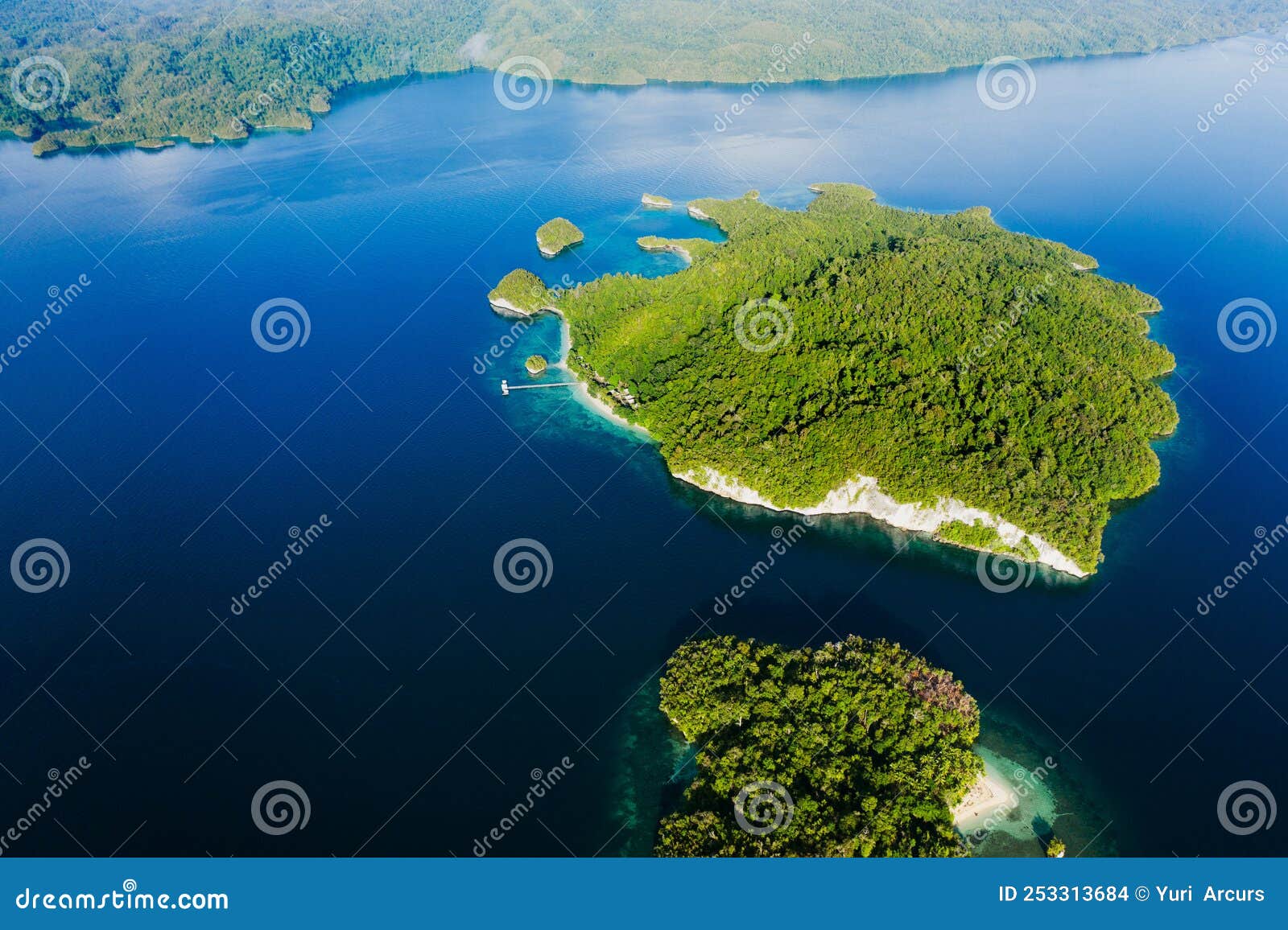 Surrounded by the Ocean. High Angle Shot of Beautiful Green Islands in ...