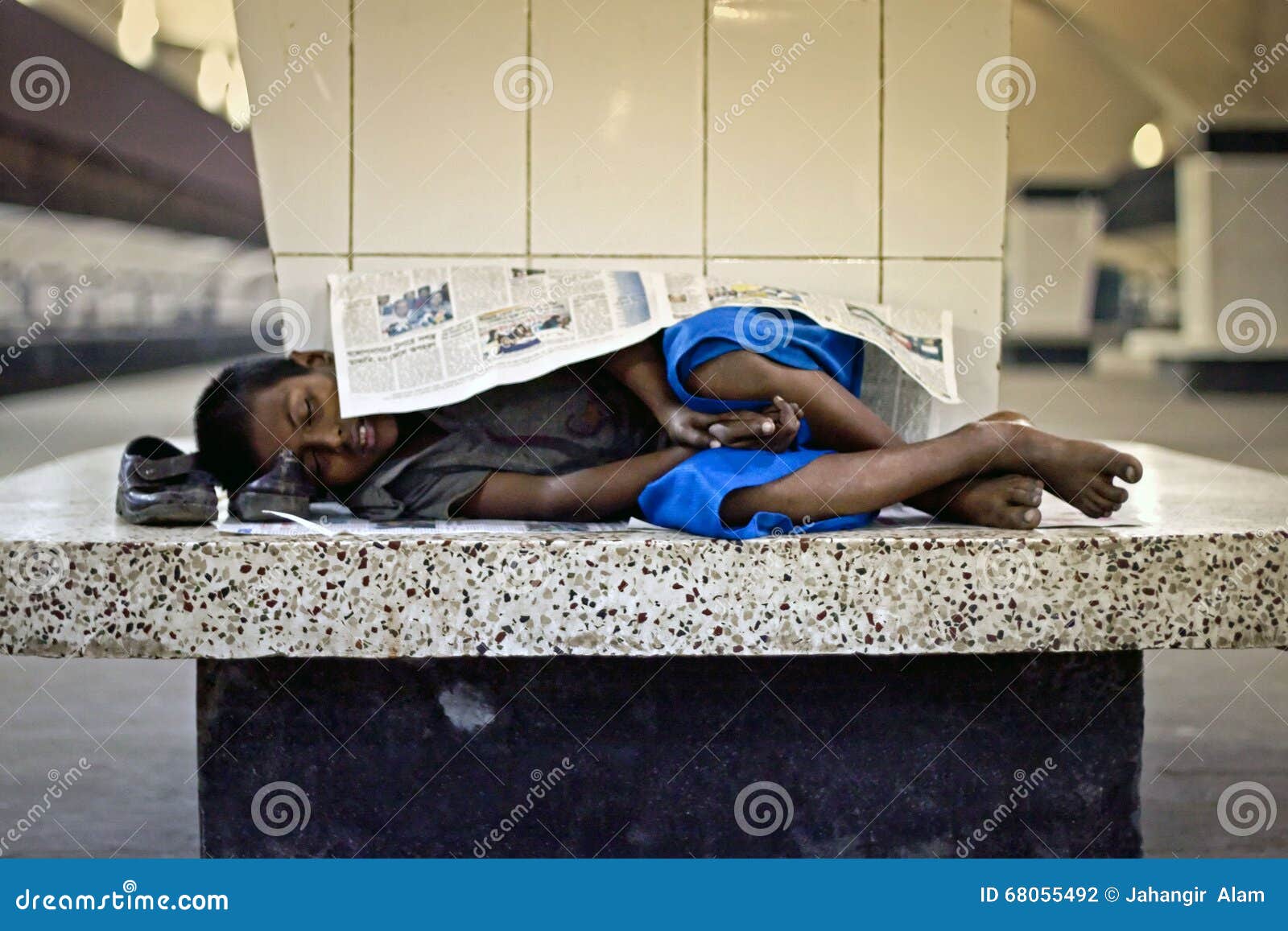 Surviving in cold editorial photography. Image of fishing - 68055492