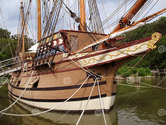 Susan Constant Sailing Ship Stock Image - Image of travel, chesapeake ...