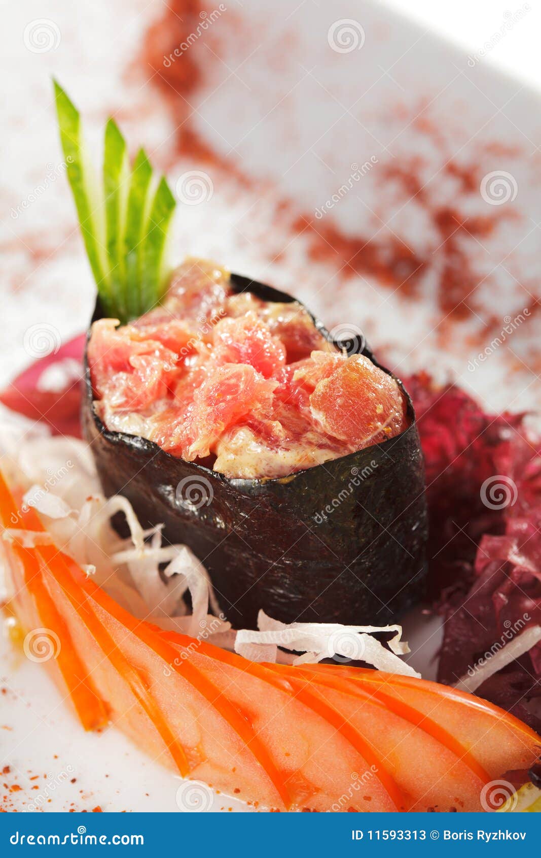 Sushi Picante De Gunkan Do Atum Imagem de Stock - Imagem de rolo, sino ...
