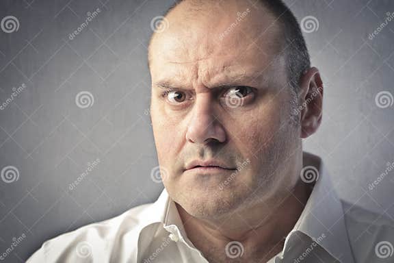 Suspicacia foto de archivo. Imagen de cara, fondo, hombre - 22378788