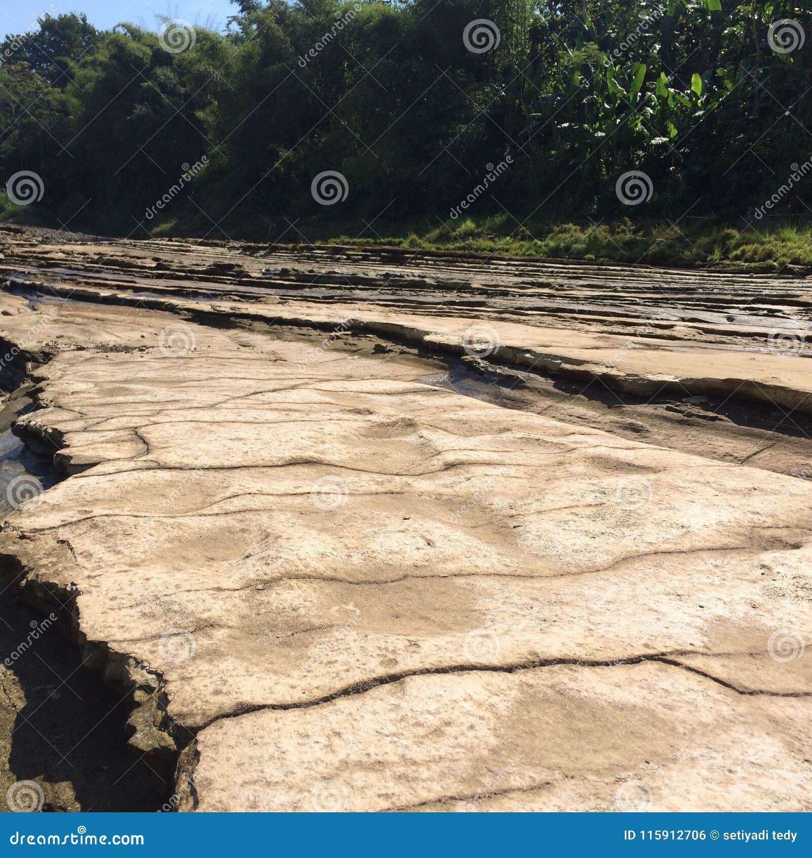 Susunan Batu Padas Stock Photography | CartoonDealer.com #115912706