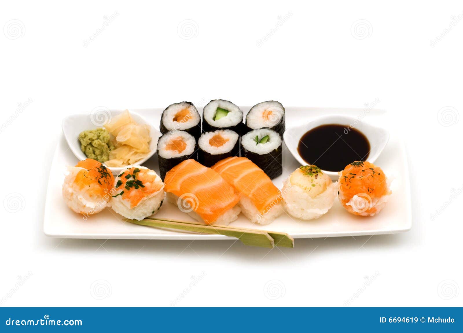 Suszi obraz stock. Obraz złożonej z surowy, rona, zdrowy - 6694619