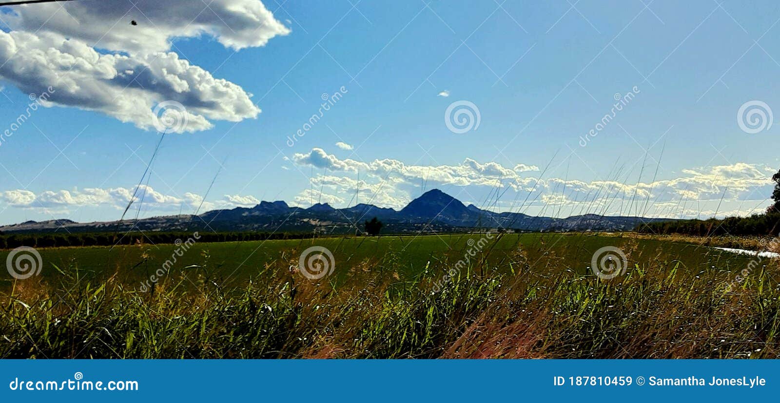 Sutter Buttes Smallest Mountain Range in the World Stock Image - Image ...