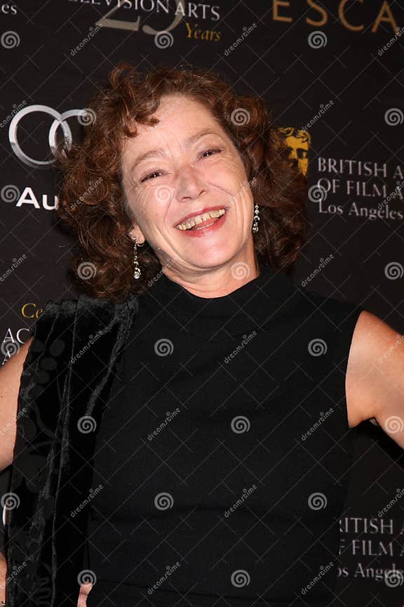 Suzan Crowley editorial stock image. Image of four, arrives - 23106744