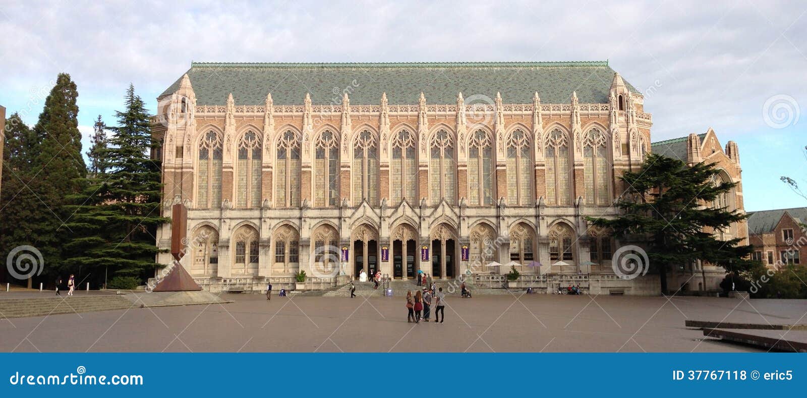Suzzallo Library in UW editorial stock photo. Image of library - 37767118