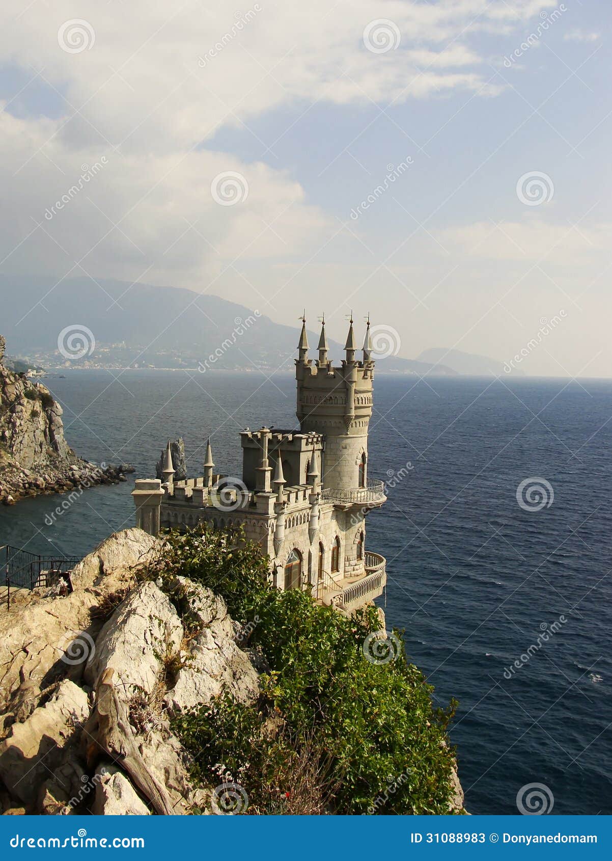 Swallow S Nest Castle, Crimea Stock Image - Image of traditional, yalta ...