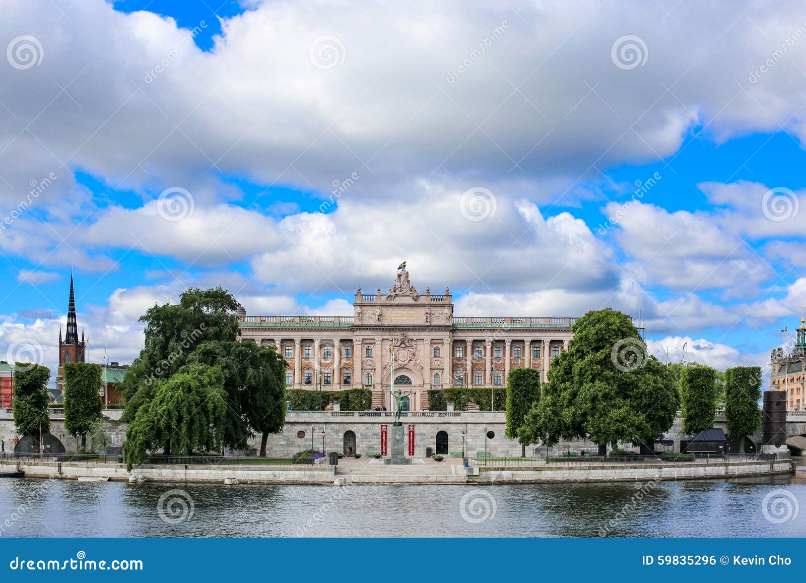 Swedish Parliament House And Riksplan Stock Photography | CartoonDealer ...