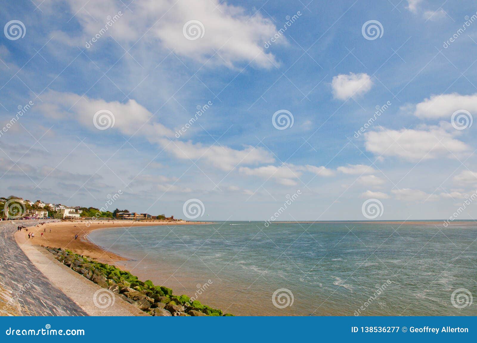 Sweep of the Devon coast editorial photography. Image of huts - 138536277