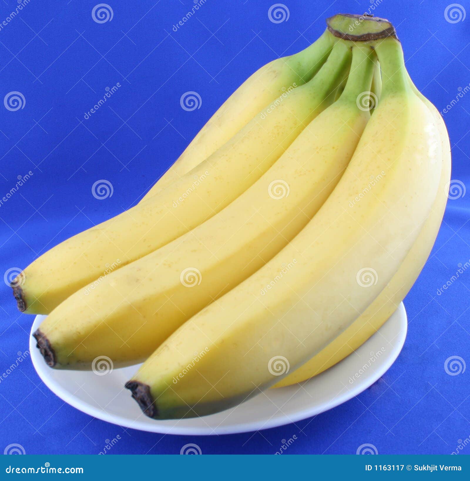 Sweet bananas stock image. Image of plate, yellow, fresh - 1163117
