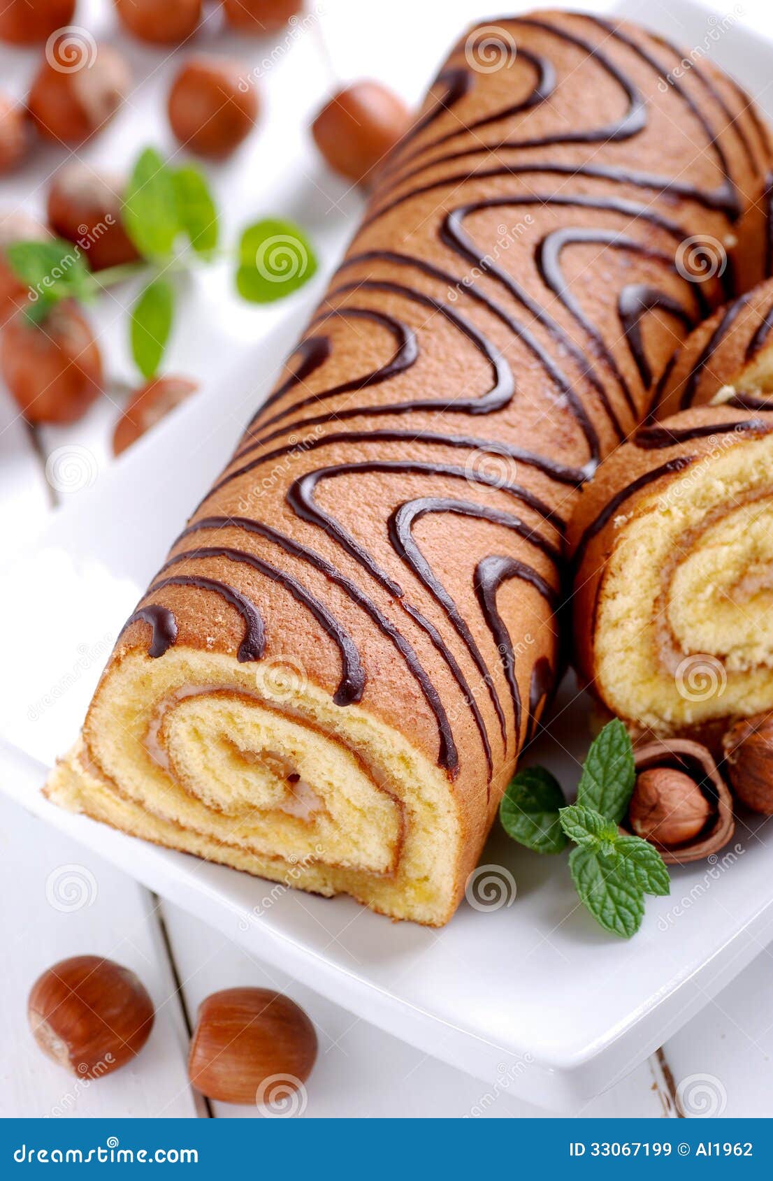 Sweet cake roll stock image. Image of slice, baking, sweet - 33067199
