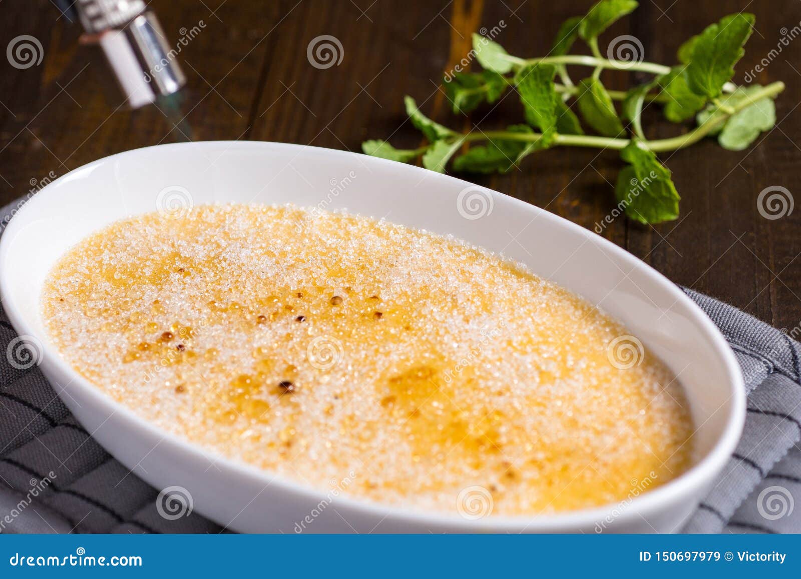 Sweet Caramelizing Creme Brulee Using a Torch Stock Image - Image of ...