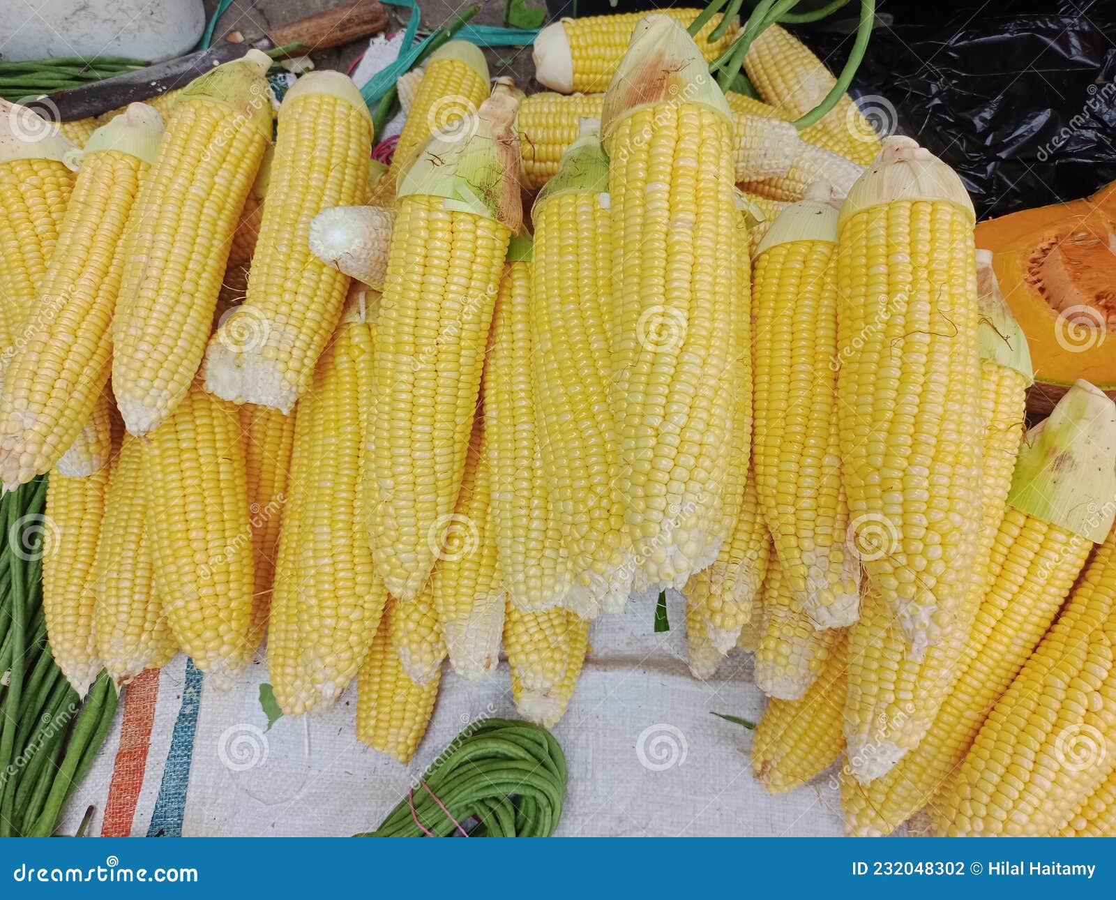 Sweet Corn, Yellow, Skin Removed. Stock Photo - Image of dessert, food ...