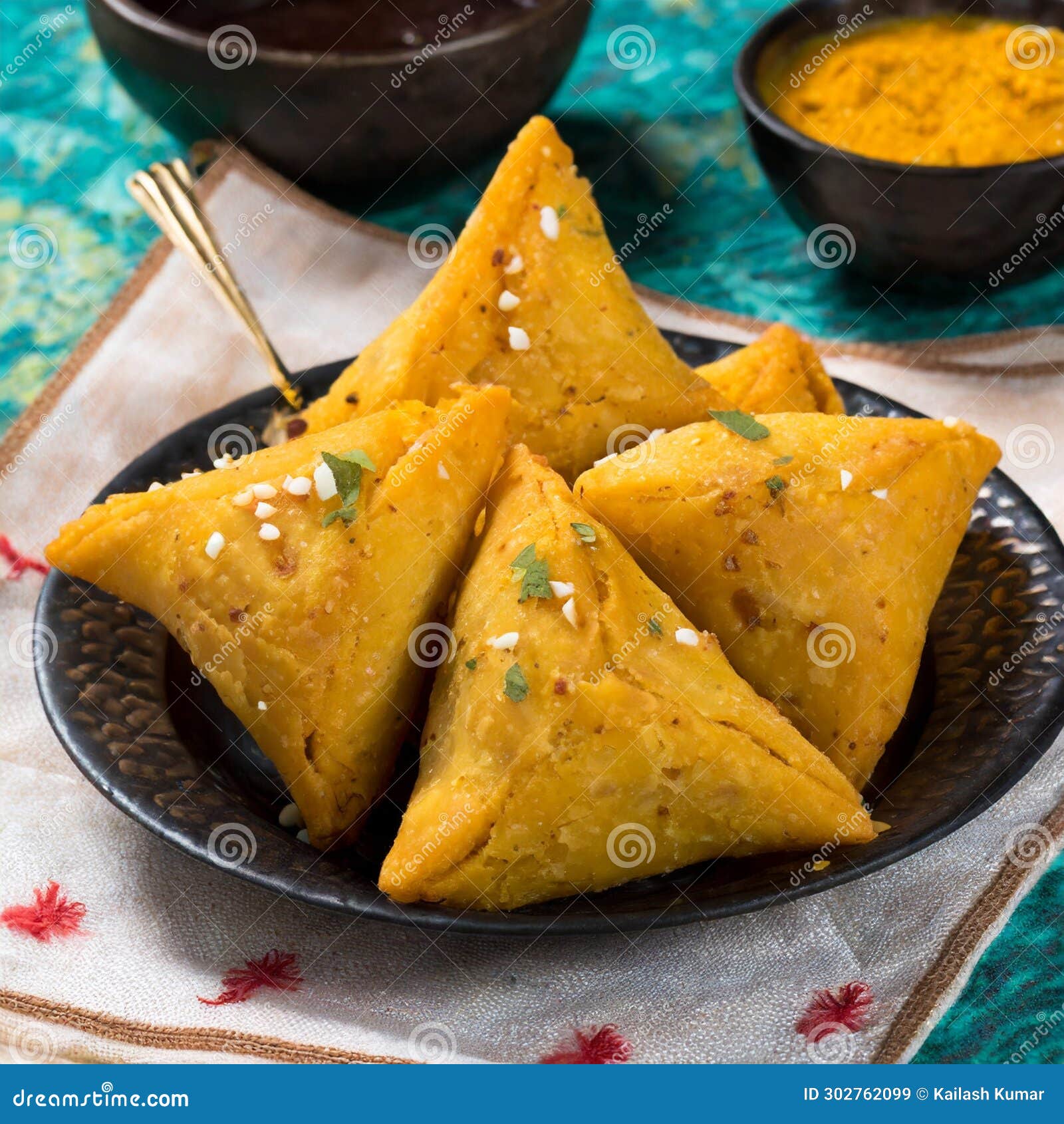 Sweet food Sweet samosa stock illustration. Illustration of pakistan ...