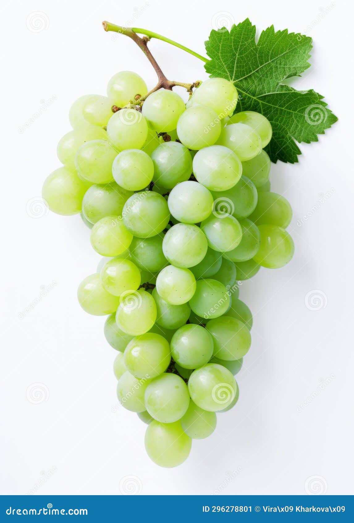 Sweet Green Grape with Leaves, Isolated on a White Background Stock ...