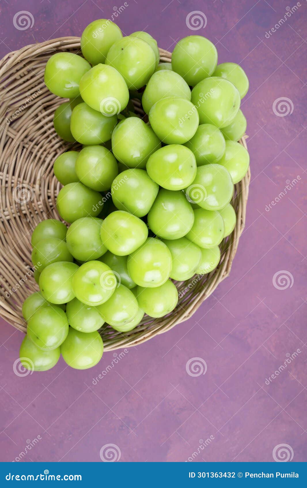 Sweet Green Shine Muscat Grape in Bamboo Basket Stock Photo - Image of ...
