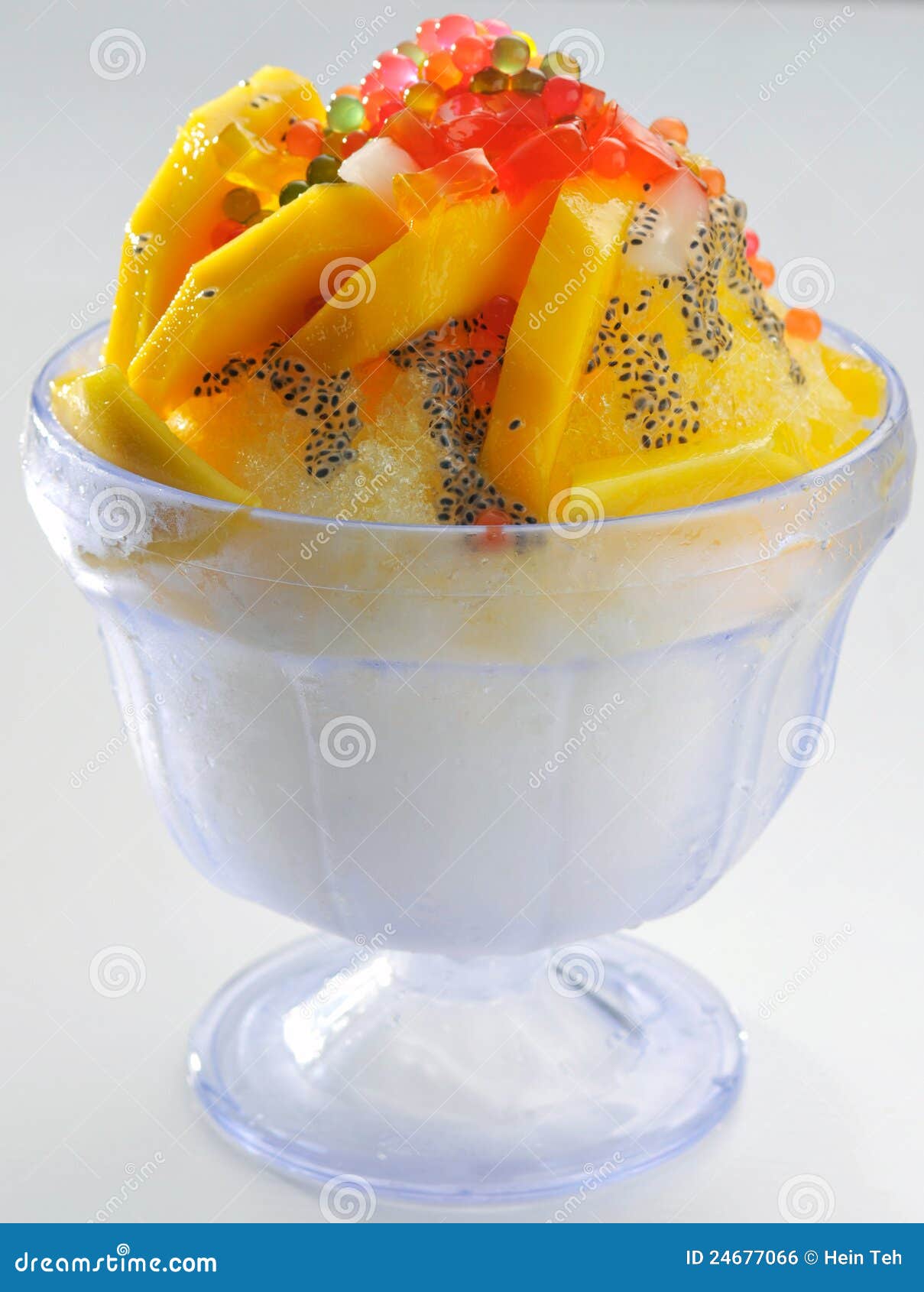 Sweet Mango Pudding with Ice Dessert in Clear Cup Stock Photo - Image ...