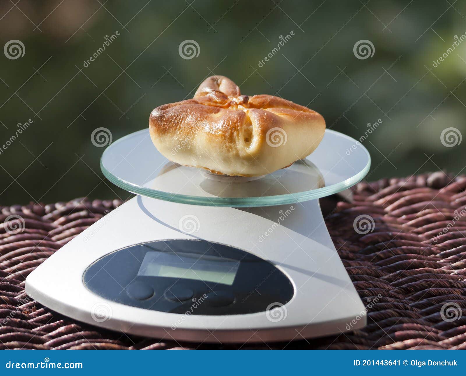 Sweet Pie on Kitchen Scales Stock Image - Image of weighing, sweet ...