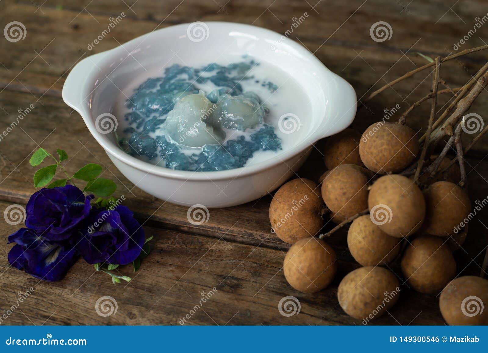 Sweet Sticky Rice with Longan Stock Photo - Image of nutritious, rice ...