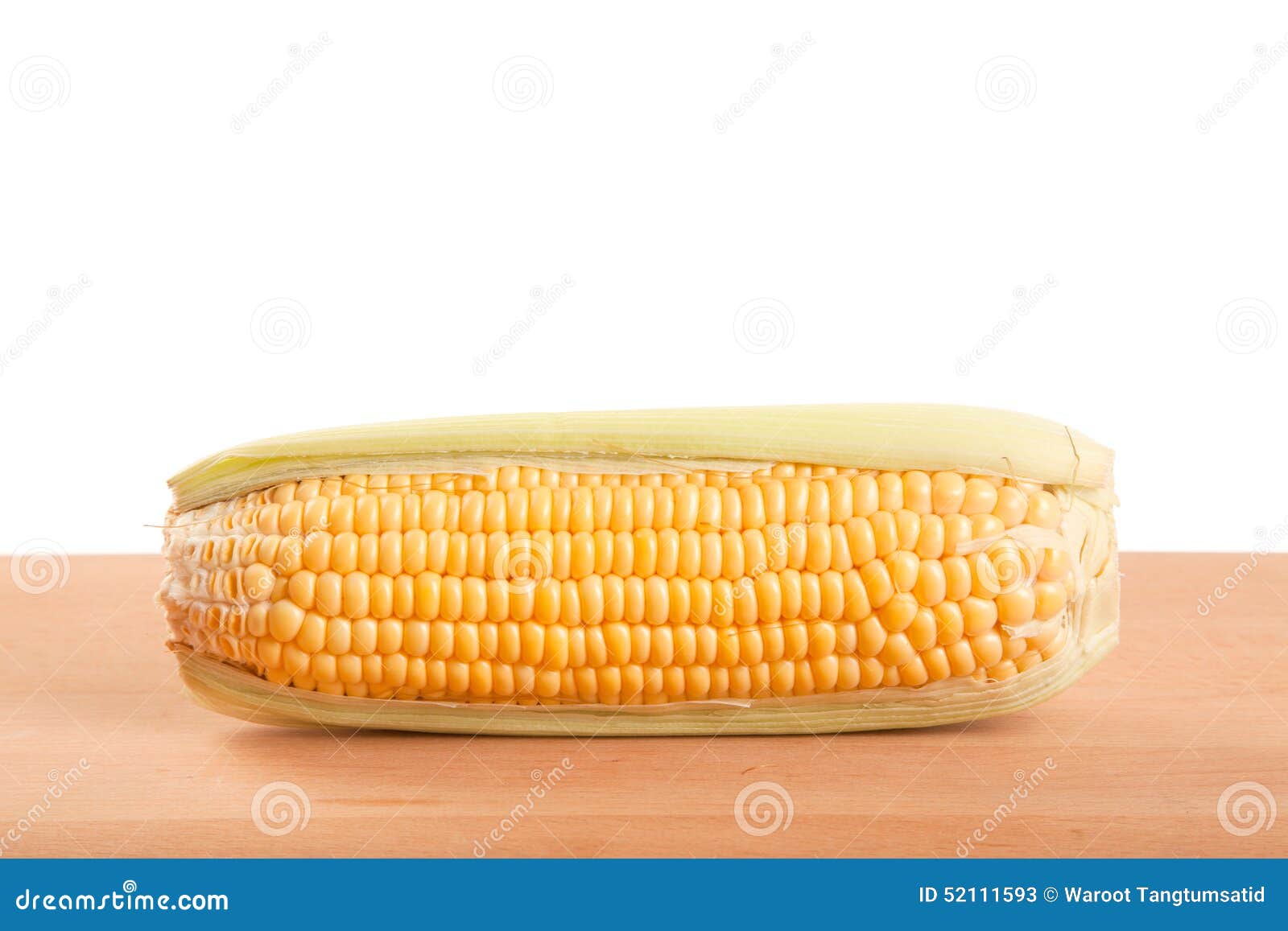Sweetcorn on wooden table stock image. Image of kernels - 52111593