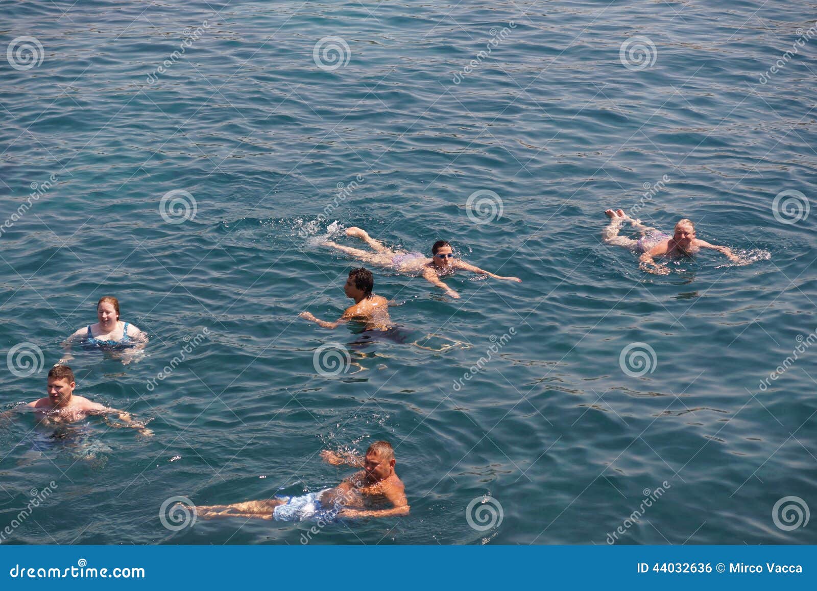 Swimming People Editorial Photo - Image: 44032636