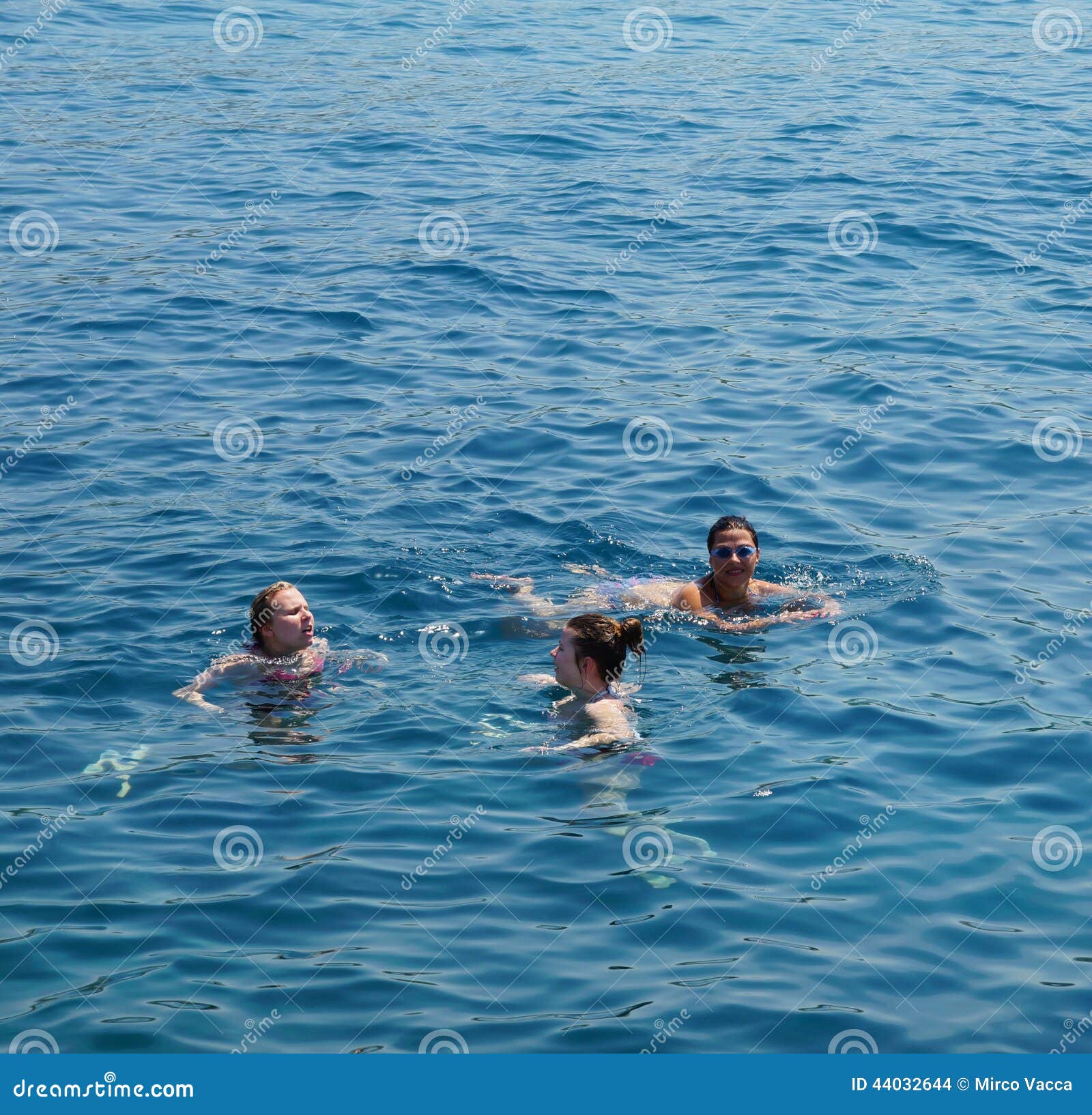 Swimming people editorial stock image. Image of water - 44032644