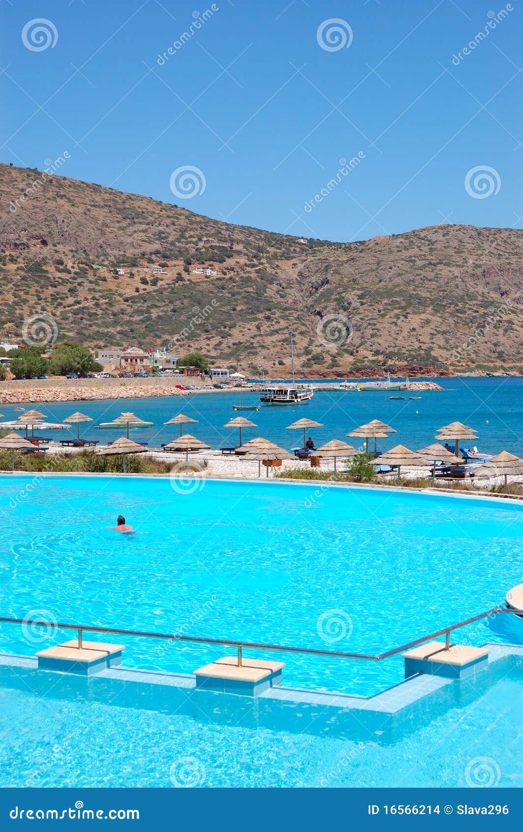 The Swimming Pool and Beach Stock Photo - Image of nature, modern: 16566214