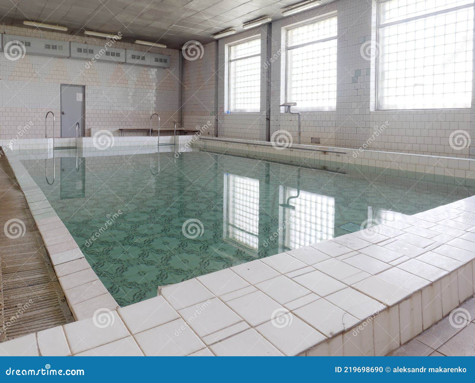 Swimming Pool Distance 25 Meters with 5 Lanes Stock Photo - Image of ...