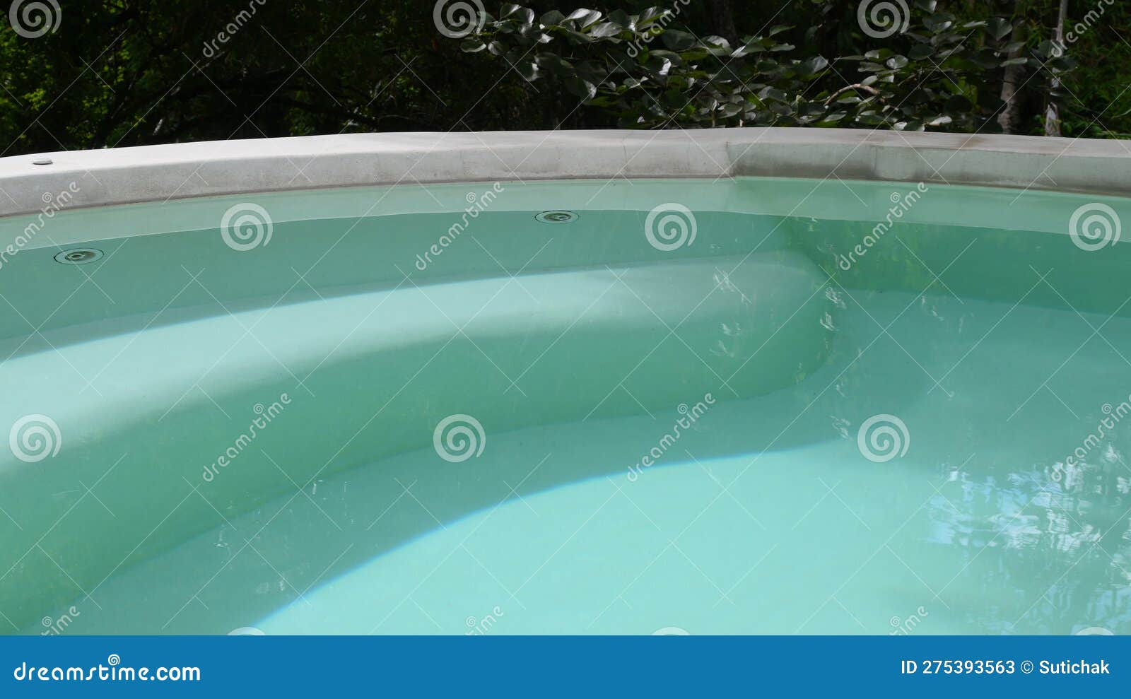 Close Up Circle Swimming Pool in the Garden Stock Image - Image of home ...
