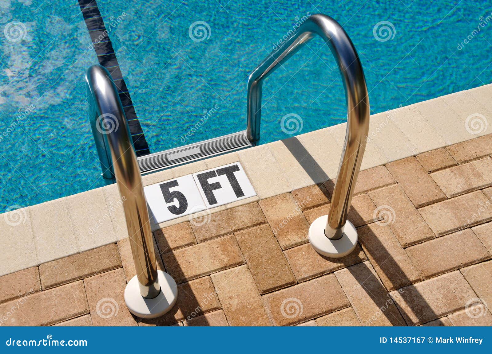 Pool Ladder Stock Photo | CartoonDealer.com #5214480