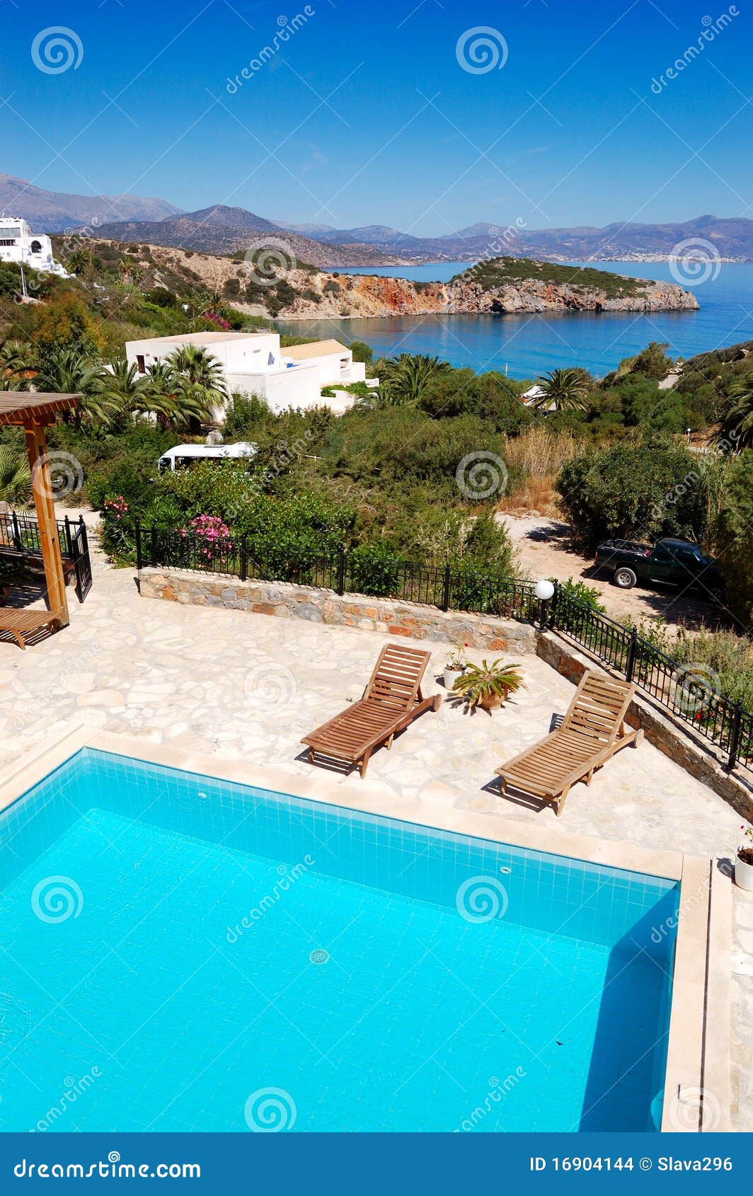 Swimming Pool at the Luxury Villa Stock Photo - Image of outdoor ...