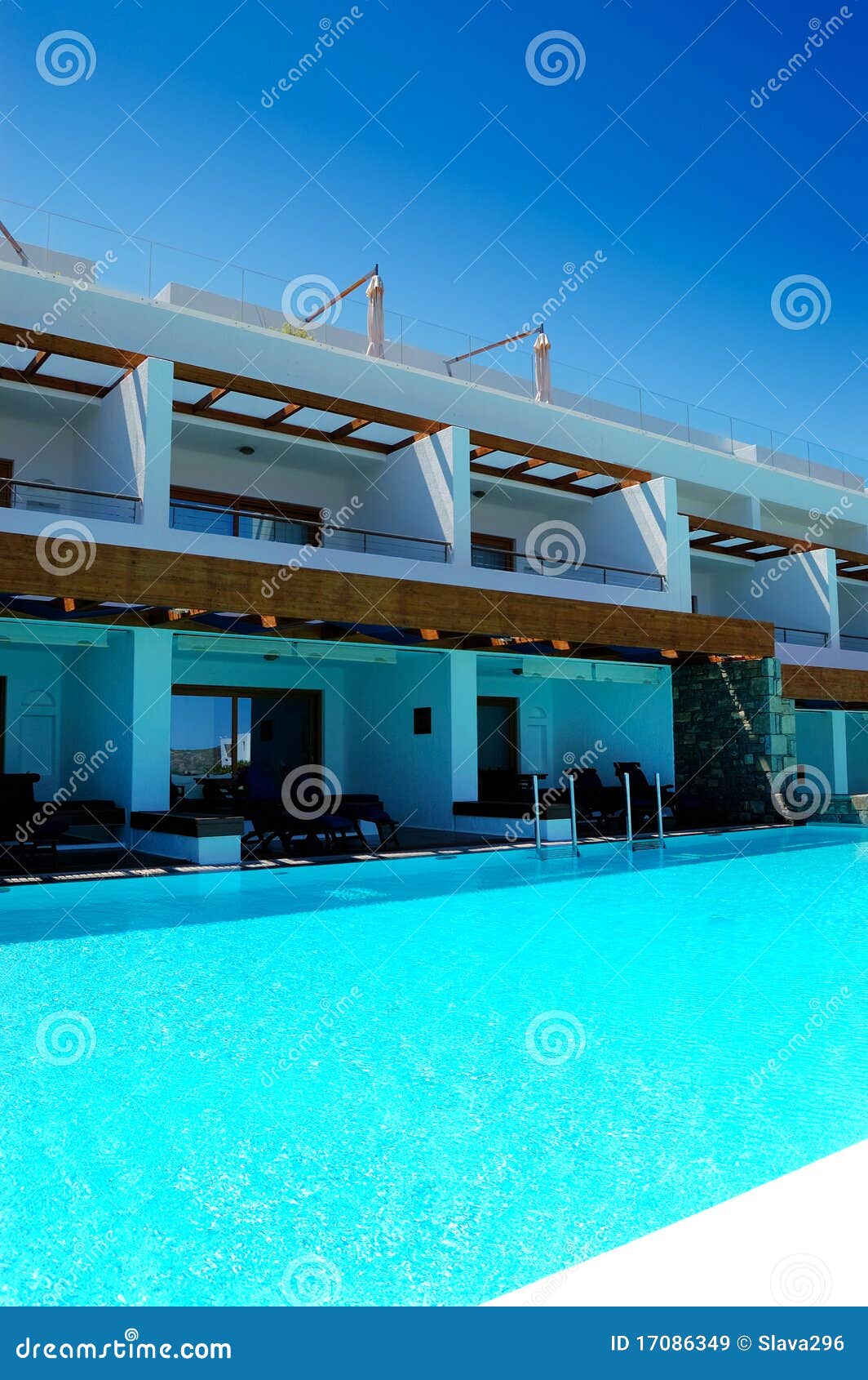 Swimming Pool at Luxury Villa Stock Image - Image of island, green ...