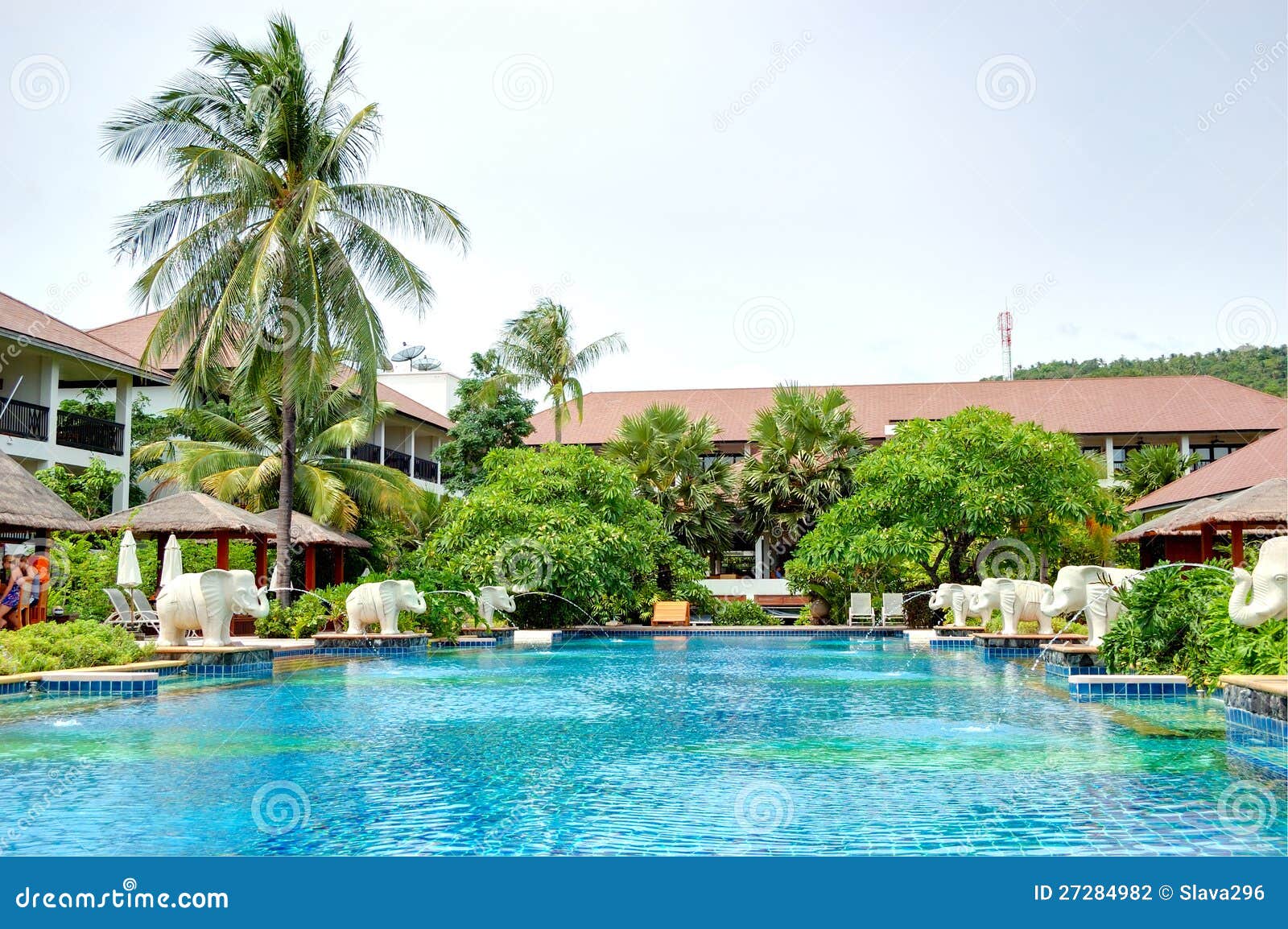 Swimming Pool at Modern Luxury Hotel Stock Photo - Image of pool, green ...