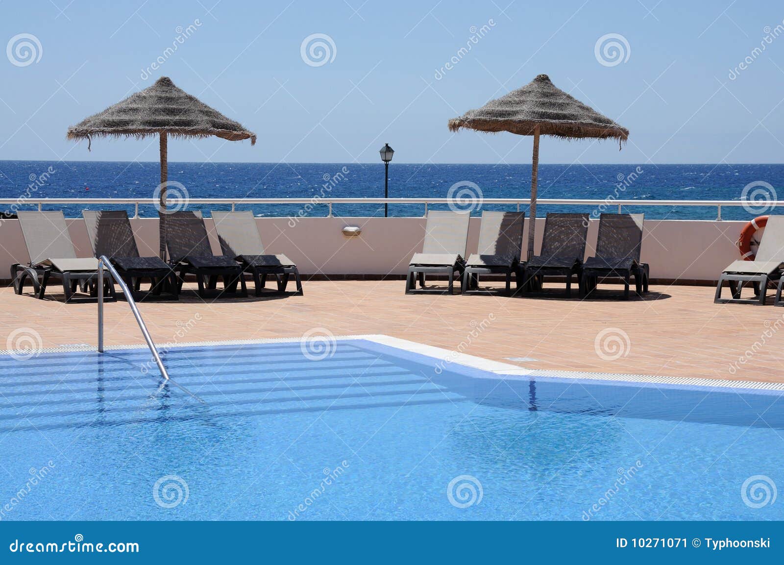 Swimming Pool and Sun Lounger Stock Image - Image of swimming, relax ...