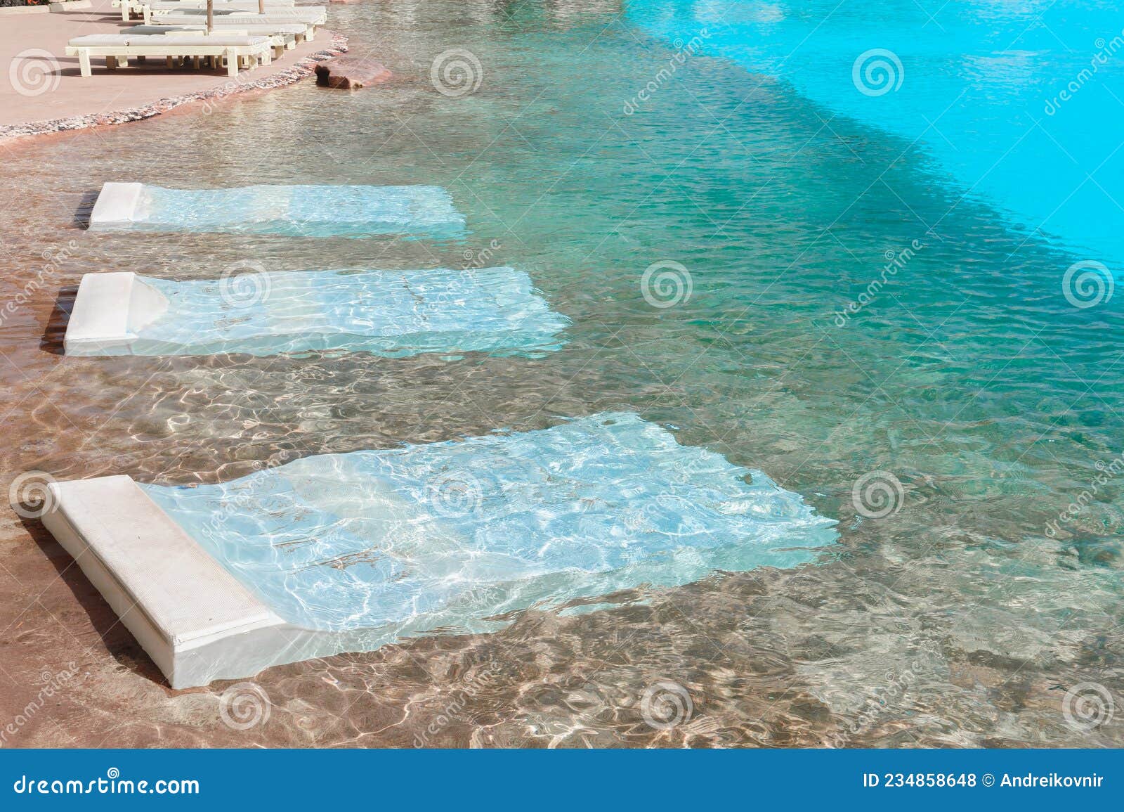 Swimming Pool with Underwater Beds for Resting. Underwater Pool Bed ...