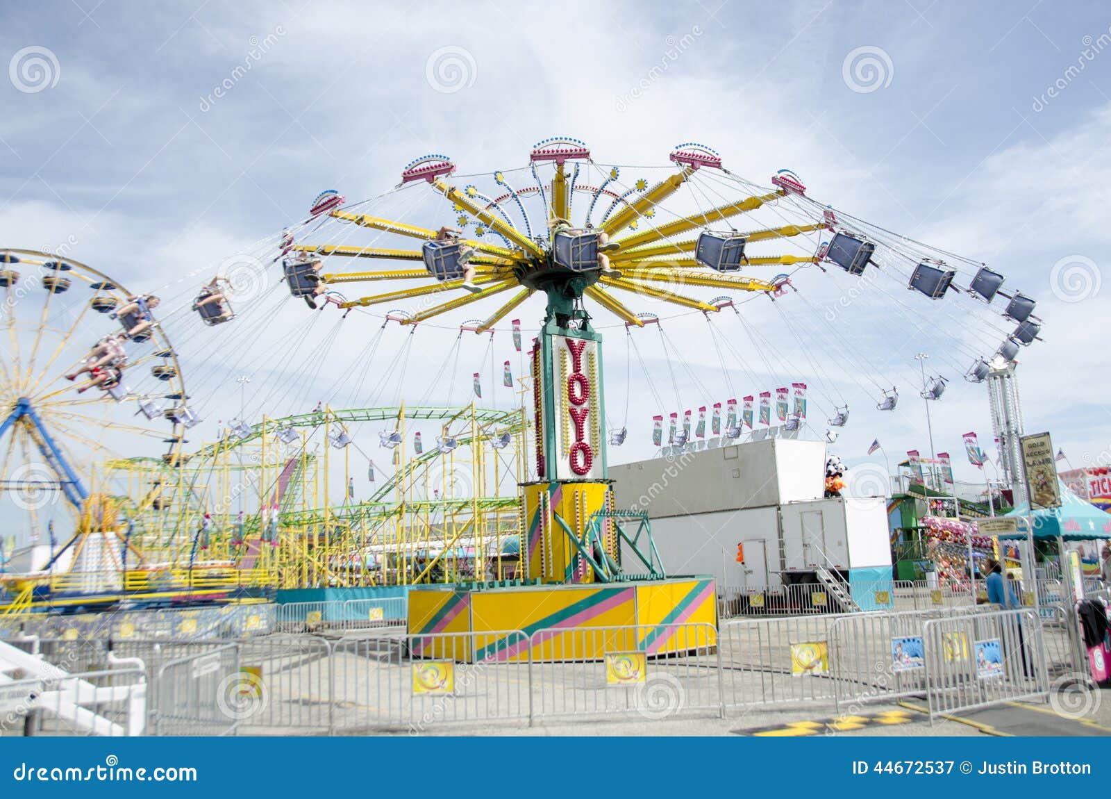 Swing ride at fair editorial photography. Image of park - 44672537