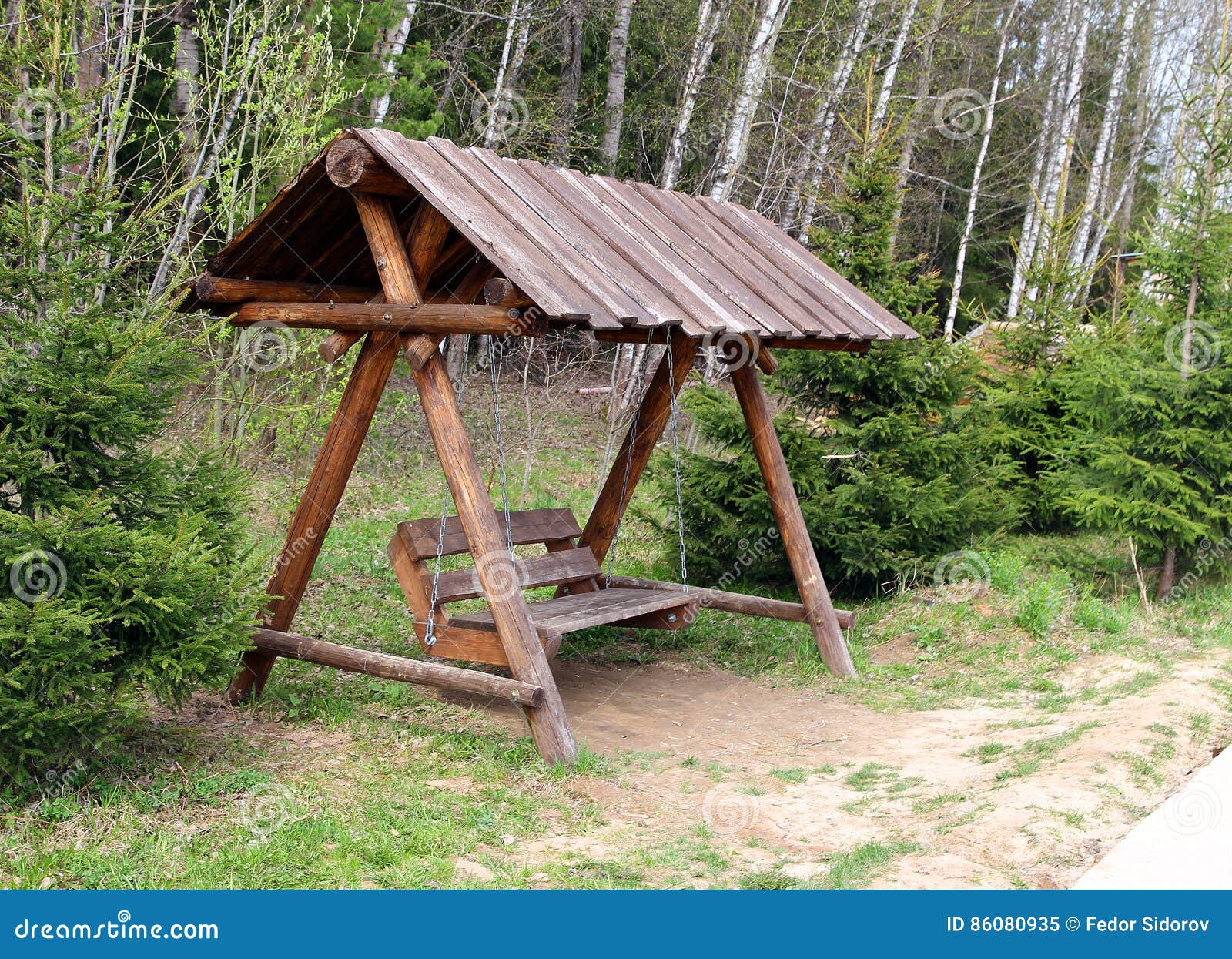 Swinging chain bench stock image. Image of green, recreation - 86080935