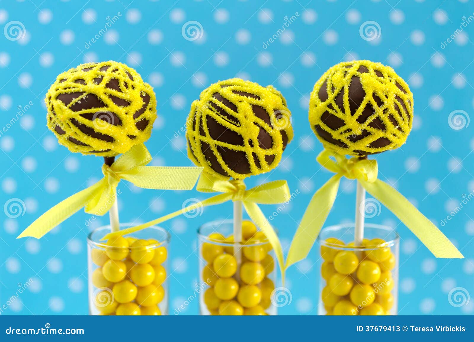 Swirl Cake Pops stock image. Image of swirls, confectionery - 37679413