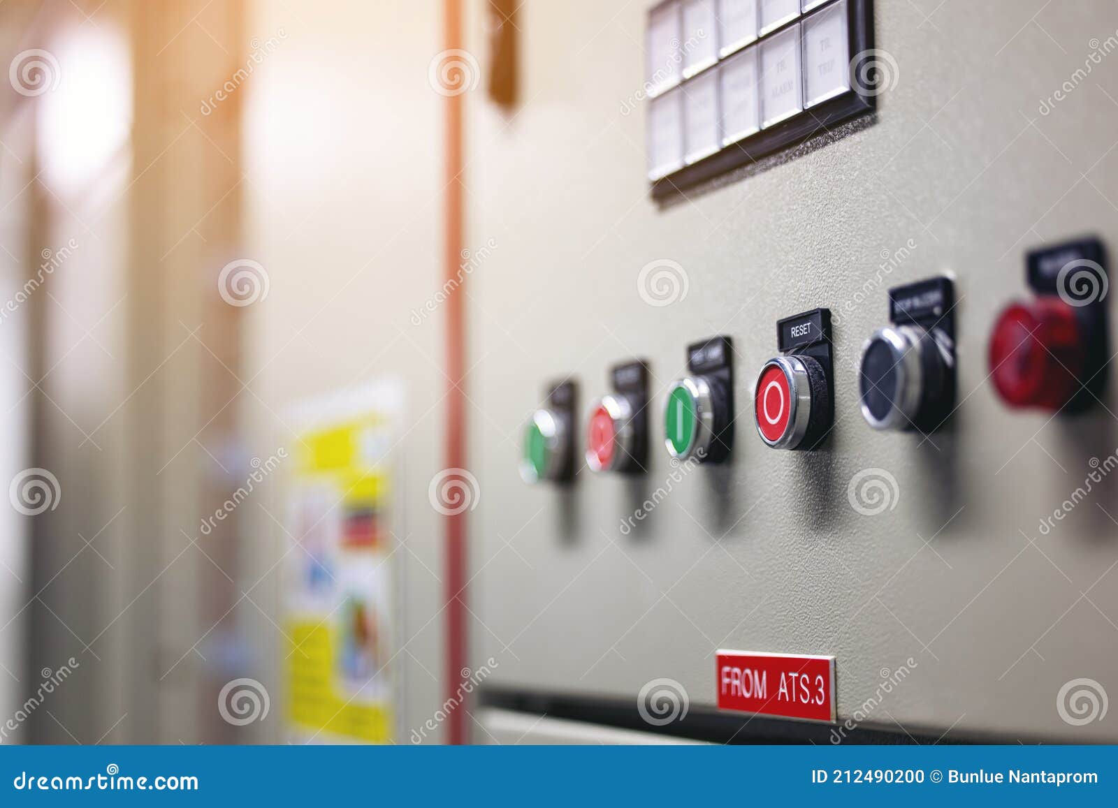 Switch Control Panel with Many Bottom in Factory for Breaker Power Off ...