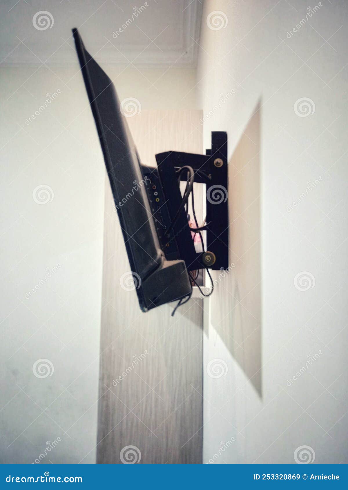 Swivel TV Bracket LED Display. Side View. Black Fastener. Multiplanar ... Swivel TV Bracket LED Display. Side View. Black Fastener. Multiplanar ...
