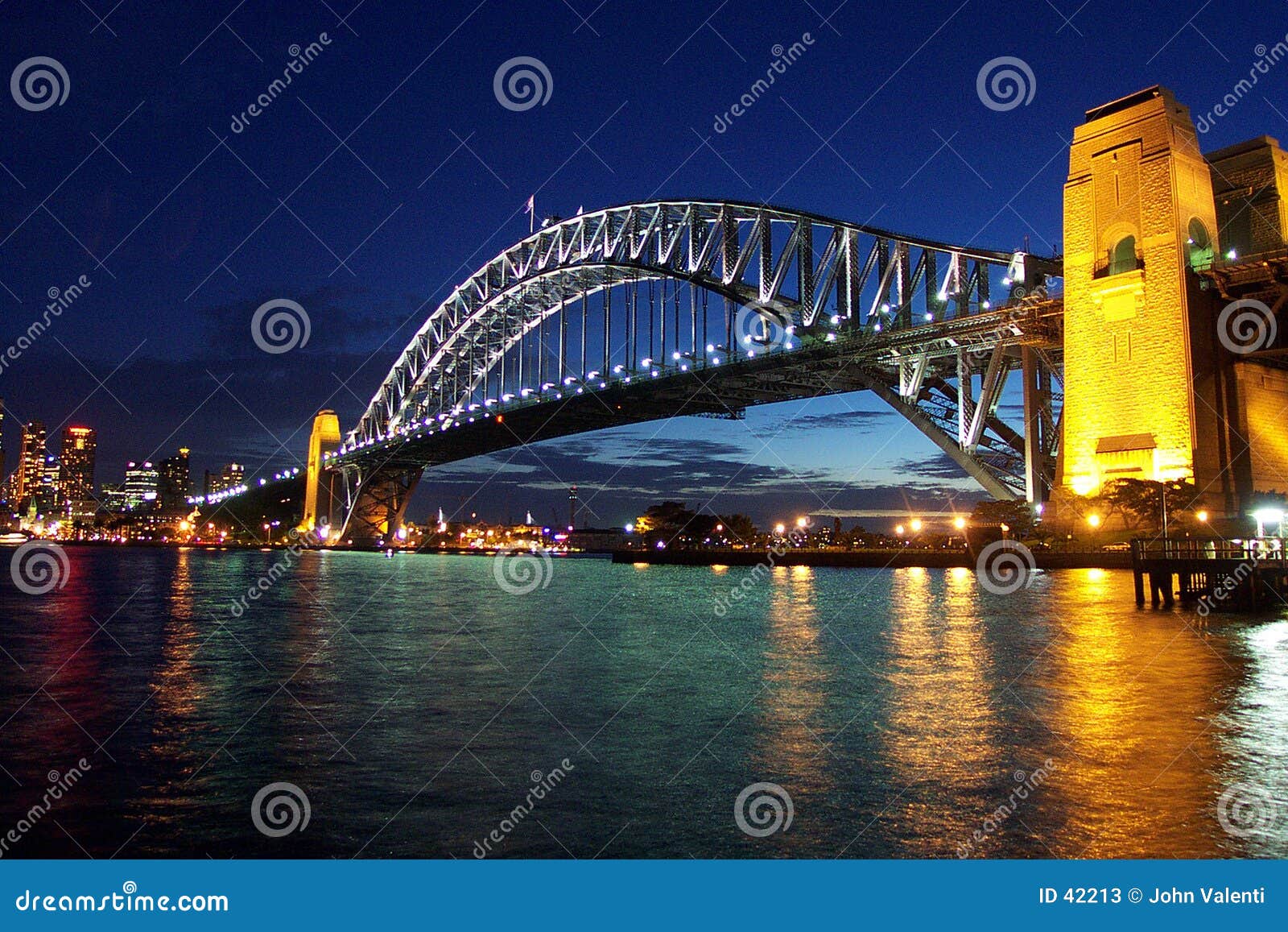 Sydney Harbour Bridge Royalty-Free Stock Photo | CartoonDealer.com #42213