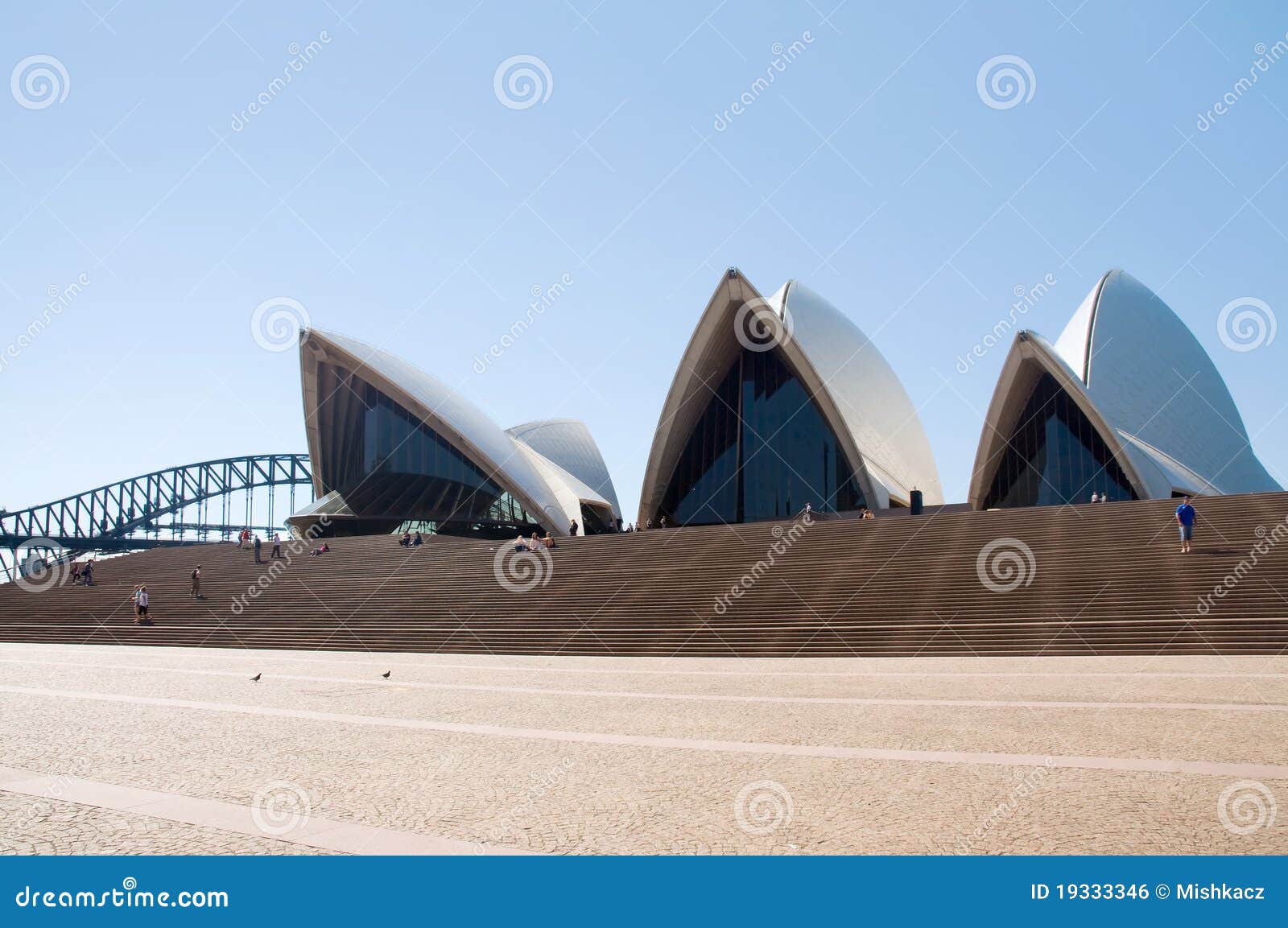 Sydney Opera House editorial photo. Image of circular - 19333346